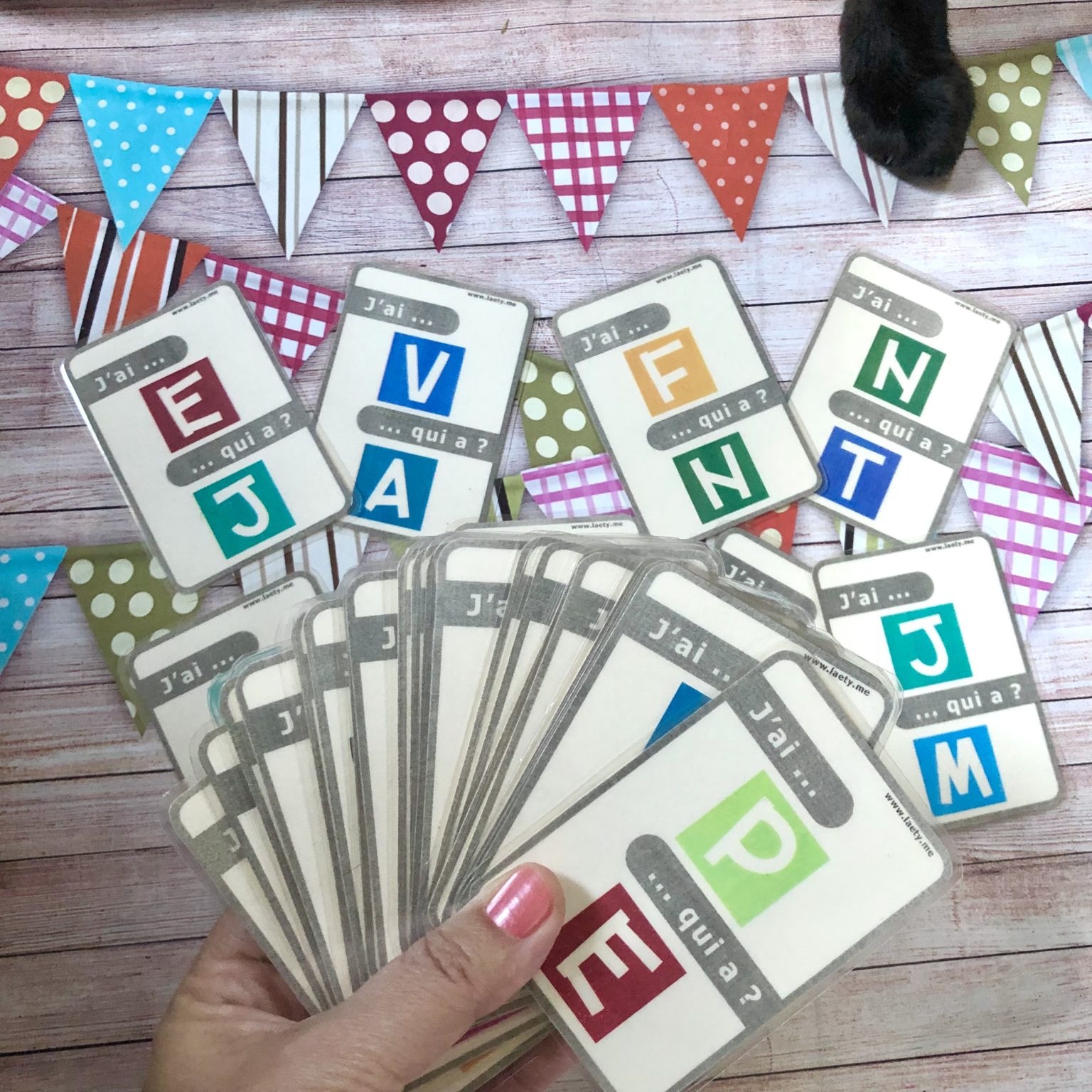 « J’ai qui a » de l’alphabet – couleur – Ressources pédagogiques